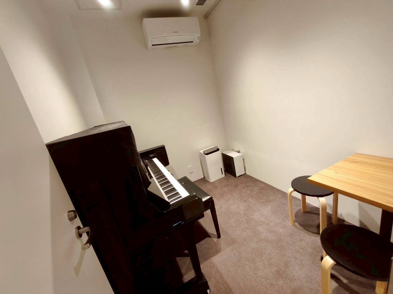 目白駅2分🚶‍♂️完全個室🚪ピアノ無料🎹音楽スタジオ🎶撮影・収録にも🎥【C】M-Lab HATCHの写真5