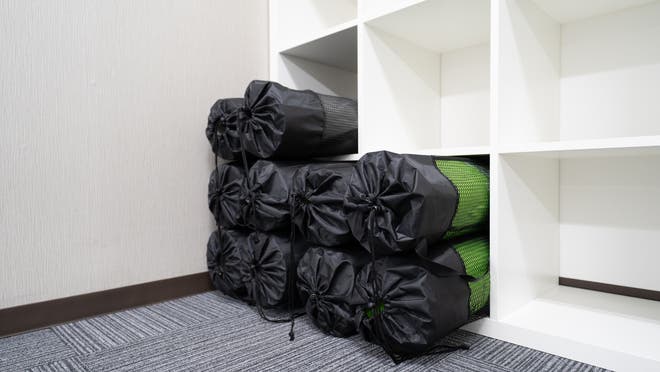 【✨WiFi未整備のためプレオープン価格✨】広々踊れるスタジオ|6.4m鏡・更衣室完備・備品無料|24時間営業中の写真9