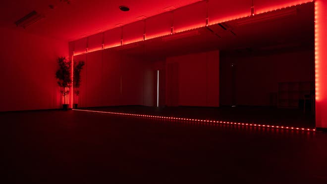 【✨WiFi未整備のためプレオープン価格✨】広々踊れるスタジオ|6.4m鏡・更衣室完備・備品無料|24時間営業中の写真11