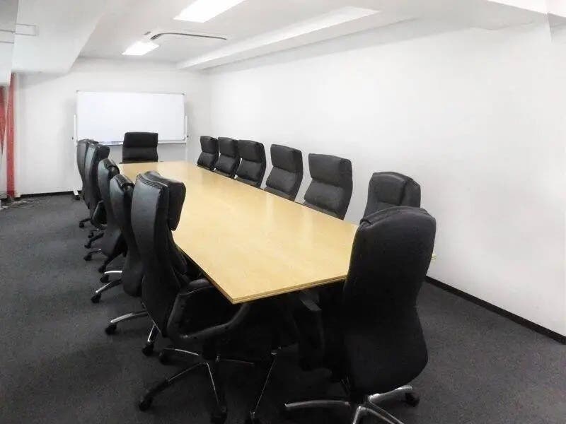 ＜新横浜駅4分！新横浜ホール　 第7会議室　 収容人数14名様＞の写真1