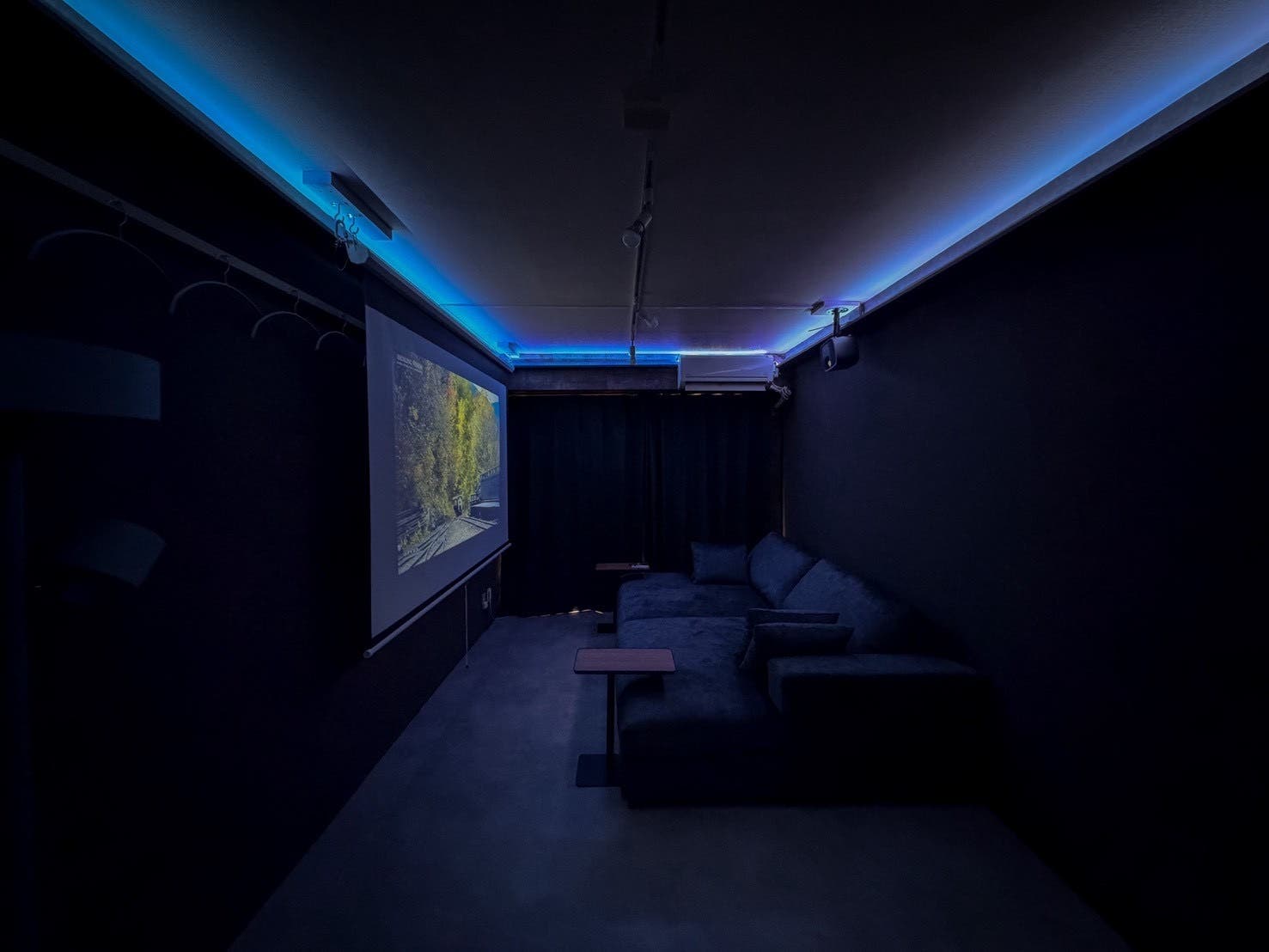 2月リニューアルOPEN✨池袋駅５分｜大型スクリーン｜24h｜DVDプレーヤー｜最大10名｜おうちシアター_404の写真7