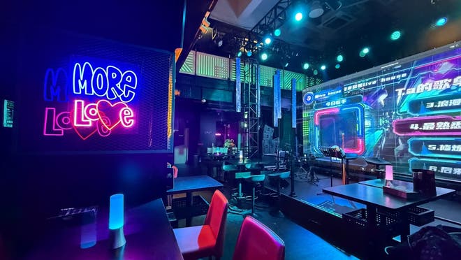 圧倒的な"映え"アメ村のライブハウスの写真1