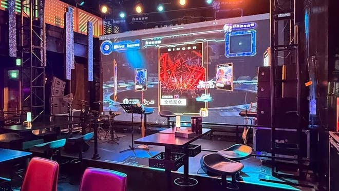 圧倒的な"映え"アメ村のライブハウスの写真2