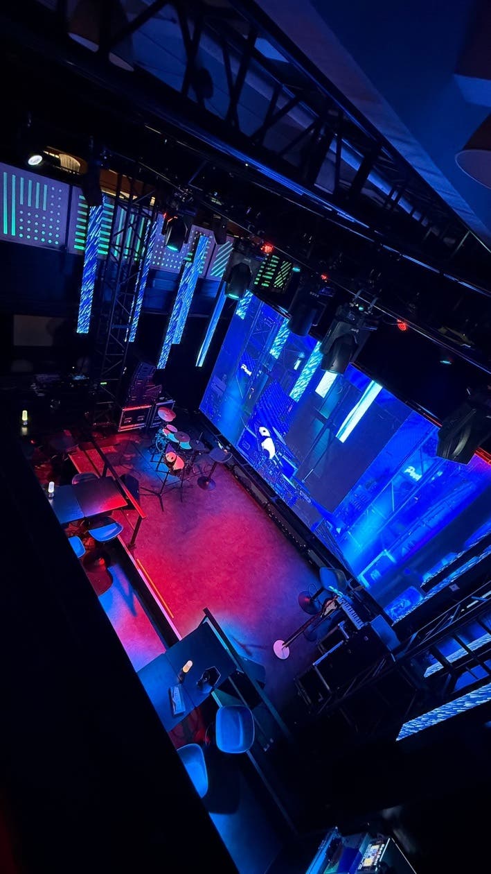 圧倒的な"映え"アメ村のライブハウスの写真8