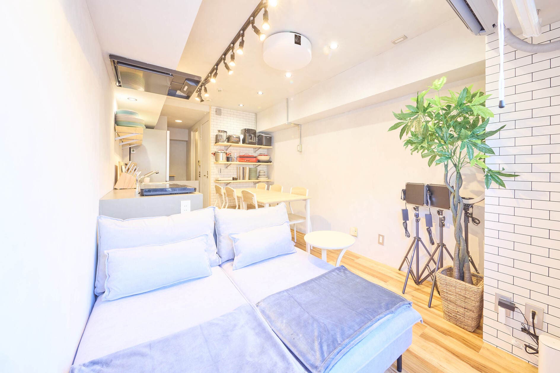  【リニューアル】リノスペキッチン新宿GS🍳朝着のバスタの休憩場所に最適/デート/料理/料理教室/ホームパーティ/撮影収録の写真1