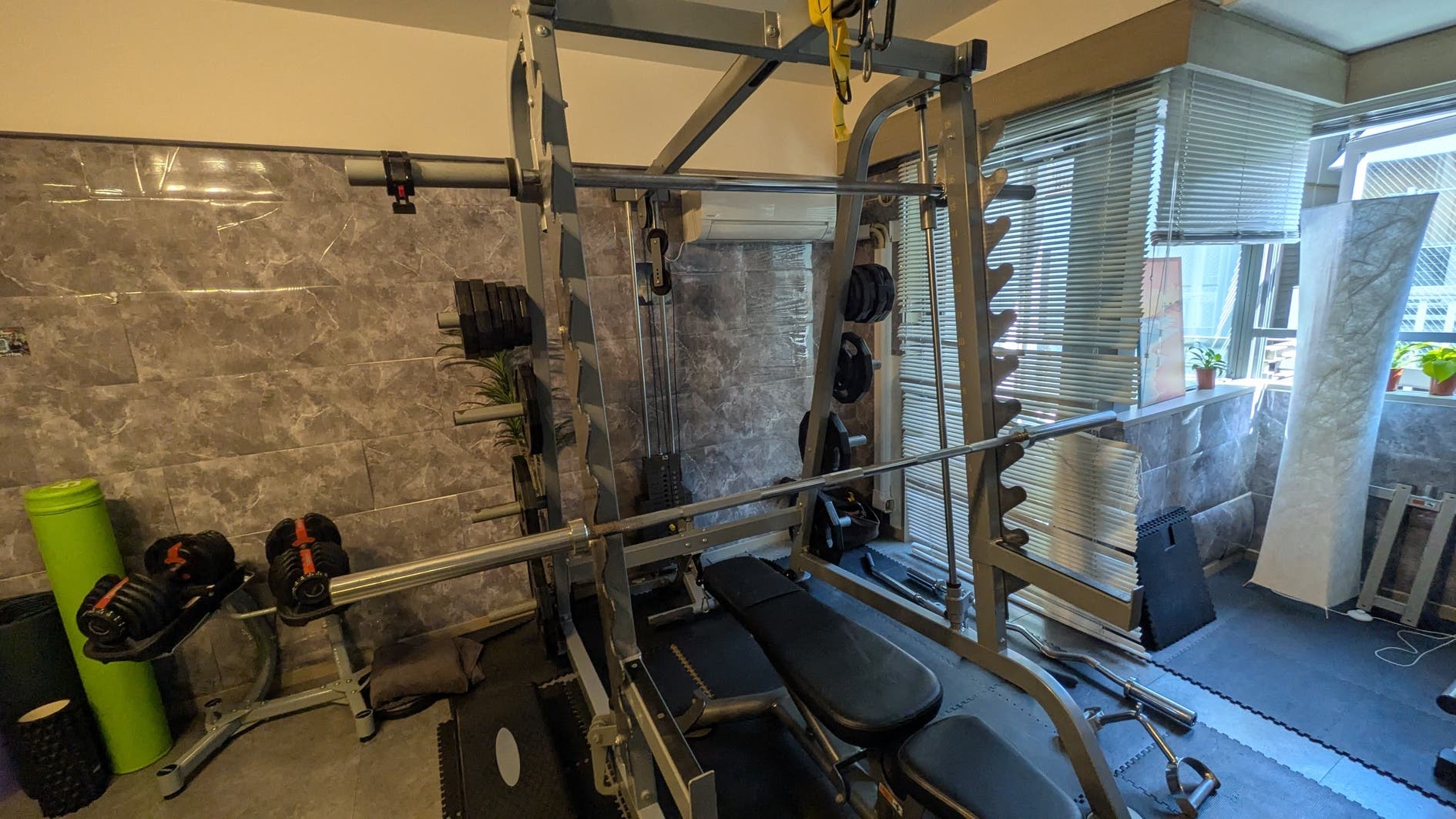 【渋谷駅3分_超広い_清潔シャワー無料】▶スミス&バーベル▶34㎡▶ 最安挑戦▶ 徹底清掃▶清潔シャワー無料の写真6