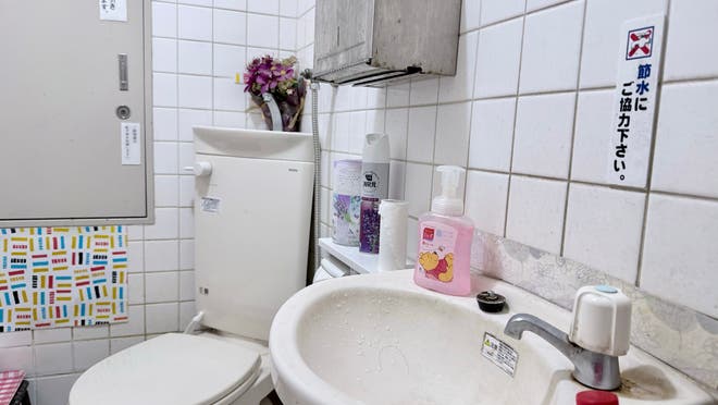 【ゴミ捨て無料】新宿三丁目駅徒歩30秒🚃24時間365日営業🏪ゲーム沢山👾グリーンチャンネル🐎BSCS・地デジ、DVD,の写真27