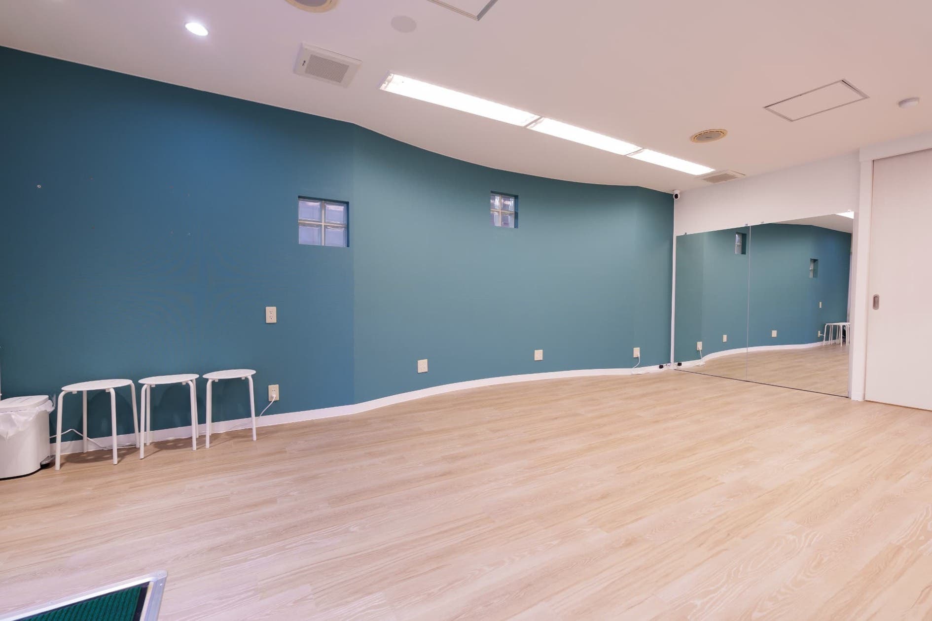 🎉2月OPEN記念特価・地域最安値級🎉ダンス・ヨガに最適完全個室✨十三駅徒歩9分｜大型鏡設置｜無料備品多数｜個人レッスン｜の写真25