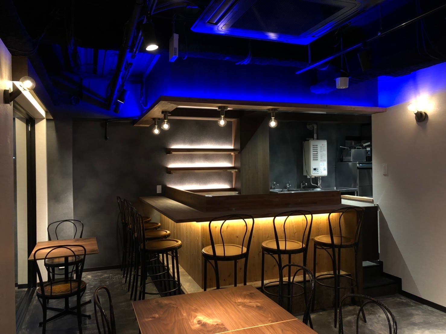 【六本木】最大35名利用可能なカラオケ付イベントスペース(歓送迎会/オフ会/女子会✨)｜撮影会📸、YouTube撮影🎥の写真1