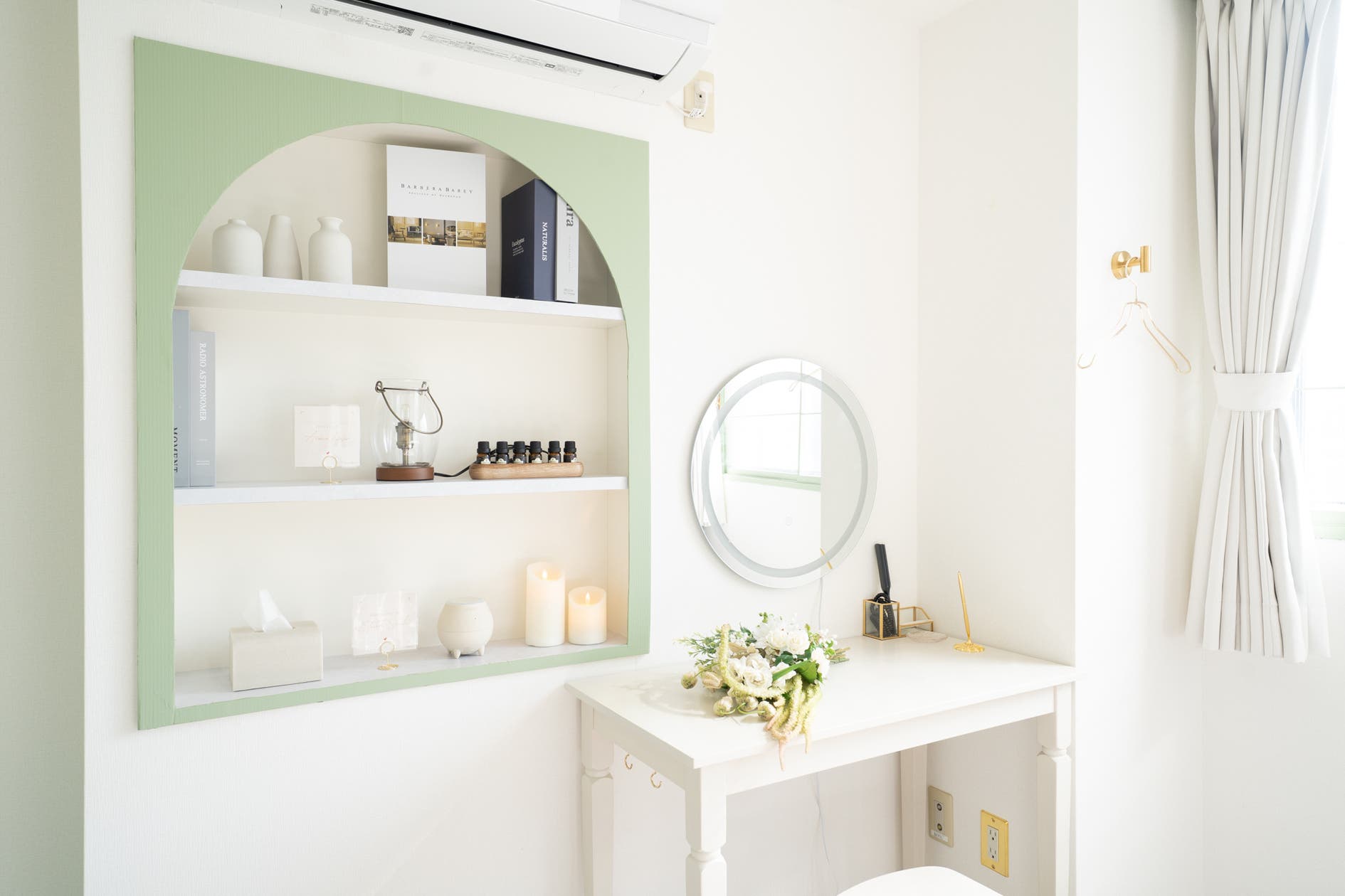 《OPENセール中🎉》【中野徒歩3分】完全個室レンタルサロン✨エステ・整体・ネイル・撮影｜見学受付中｜備品充実｜調光ライトの写真2