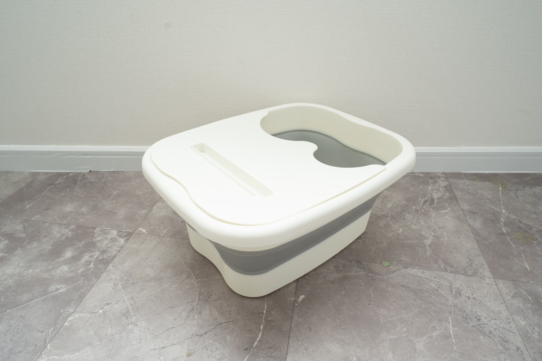 《OPENセール中🎉》【中野徒歩3分】完全個室レンタルサロン✨エステ・整体・ネイル・撮影｜見学受付中｜備品充実｜調光ライトの写真10