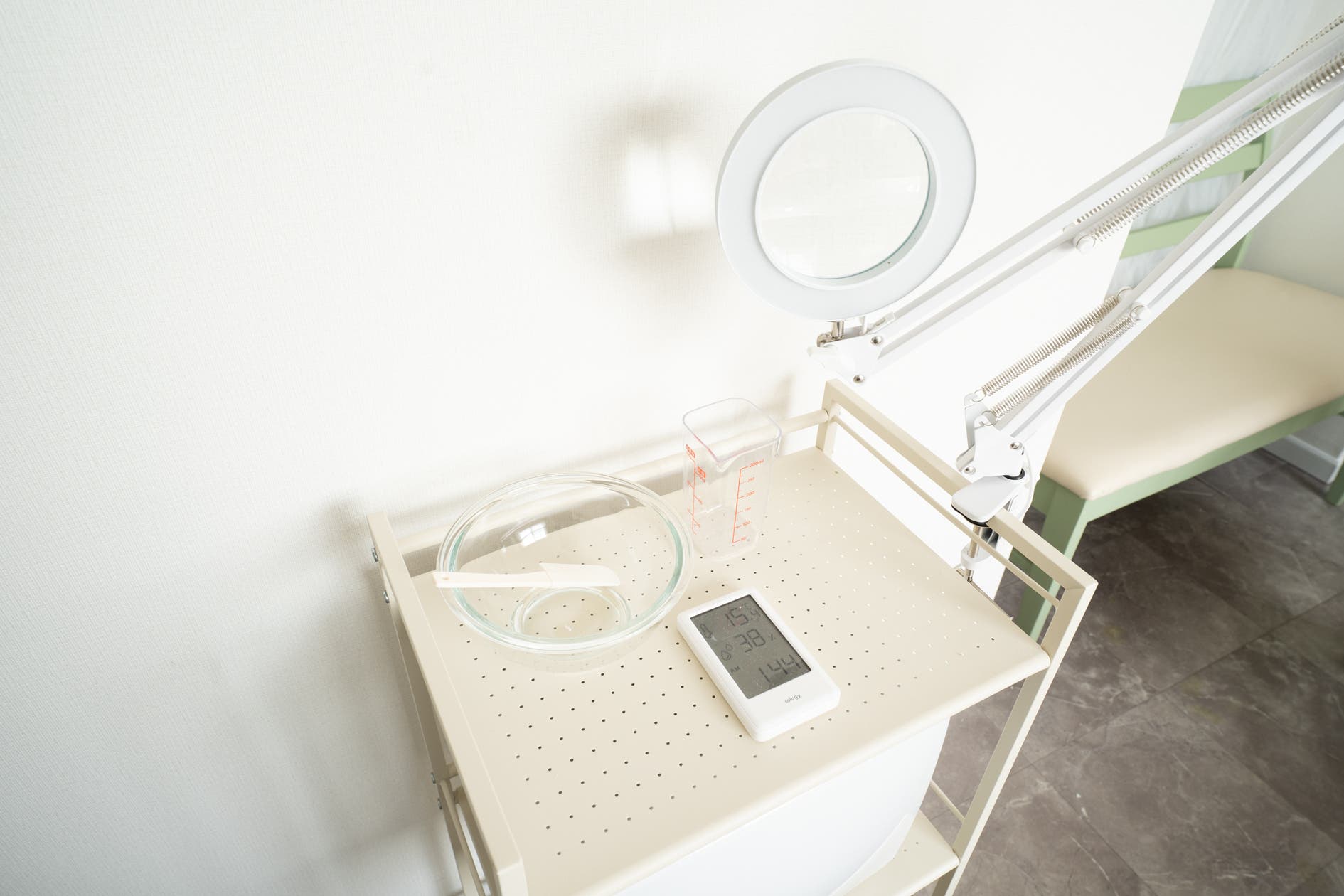 《OPENセール中🎉》【中野徒歩3分】完全個室レンタルサロン✨エステ・整体・ネイル・撮影｜見学受付中｜備品充実｜調光ライトの写真12