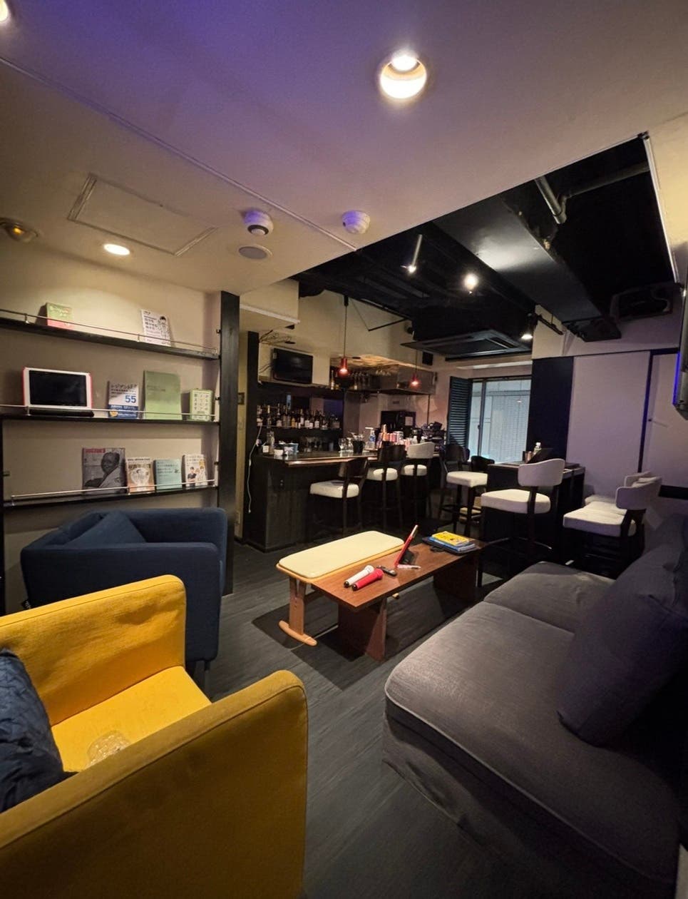 新宿駅ど真ん中。静かな個室、こちらに用意しておきましたよ。の写真1