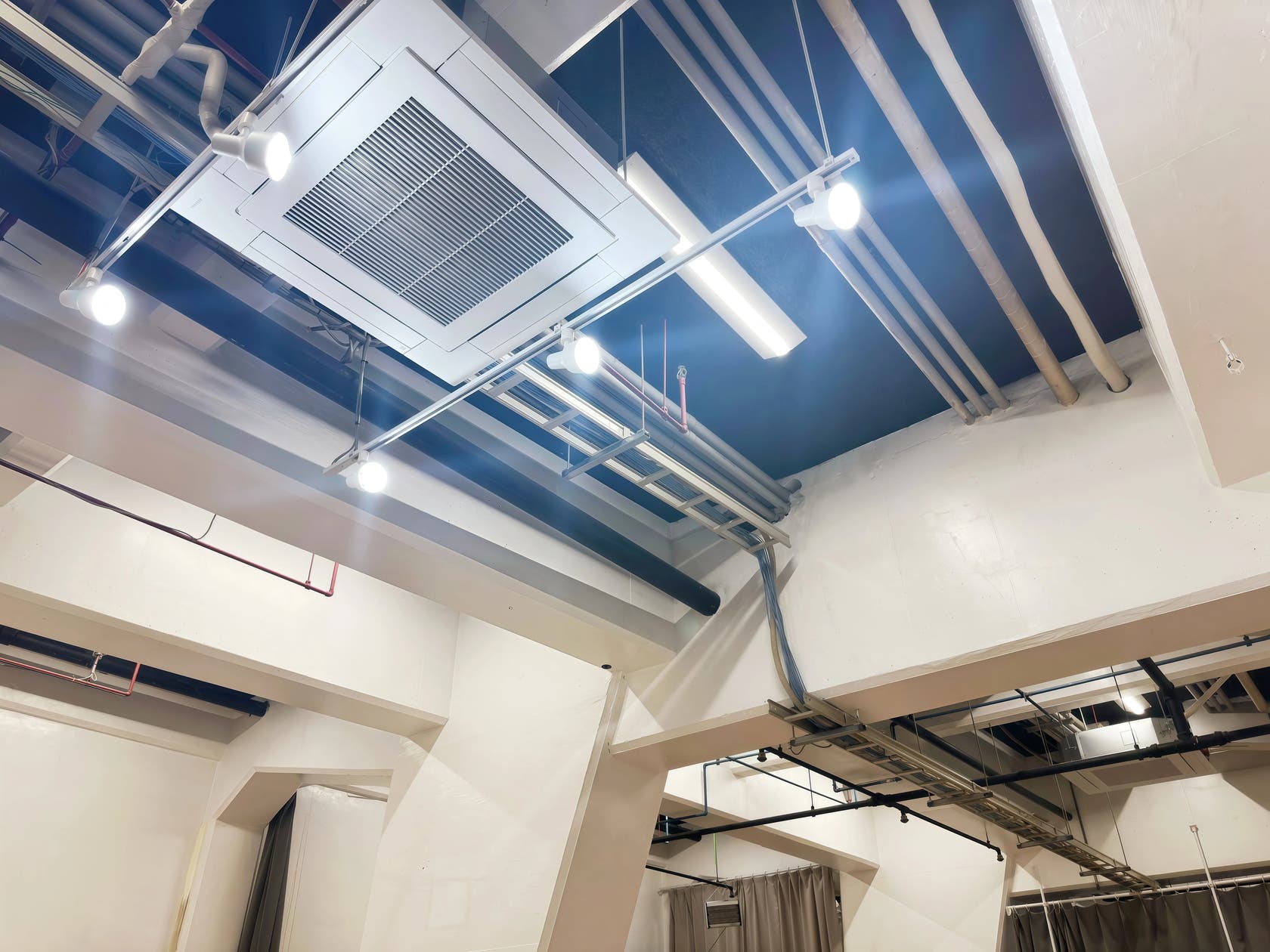 【109+B1 】大音量・24時間利用OK！ダンス・演劇・楽器練習・配信・リハーサル・最適！SMOOTH全自動入退室システムの写真11