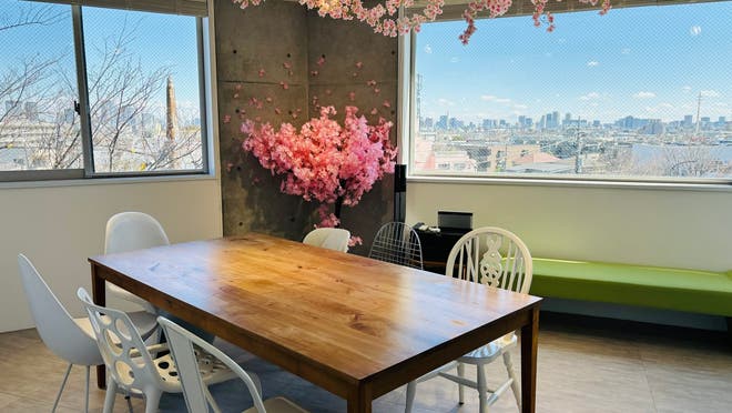 【三軒茶屋・駒沢大学】🌸インドア花見/☀️屋上テラス/🍖BBQ/ 🍳大型キッチン/📽️プロジェクター/入室前清掃の写真1