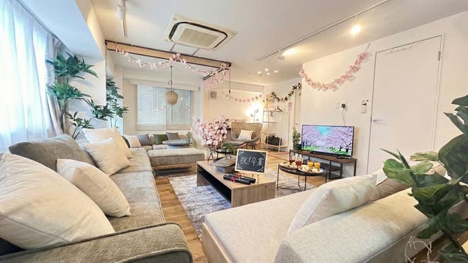 #ウッディGoburin501【新大久保駅/新宿区】駅1分🥳レバノン産ワイン飲み放題🌸学割🌸推し活/格安💰ケータリングの写真1