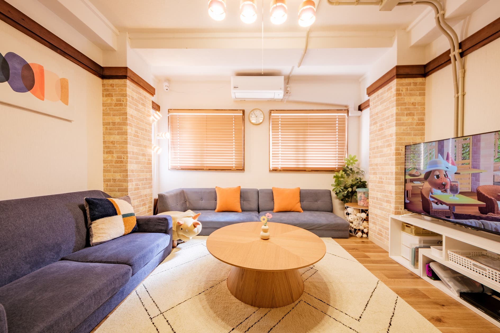 【上野駅徒歩2分🚶】日当たり抜群☀️お家デート💚パーティー🎉動画撮影など多用途に使える1LDK🐑の写真1