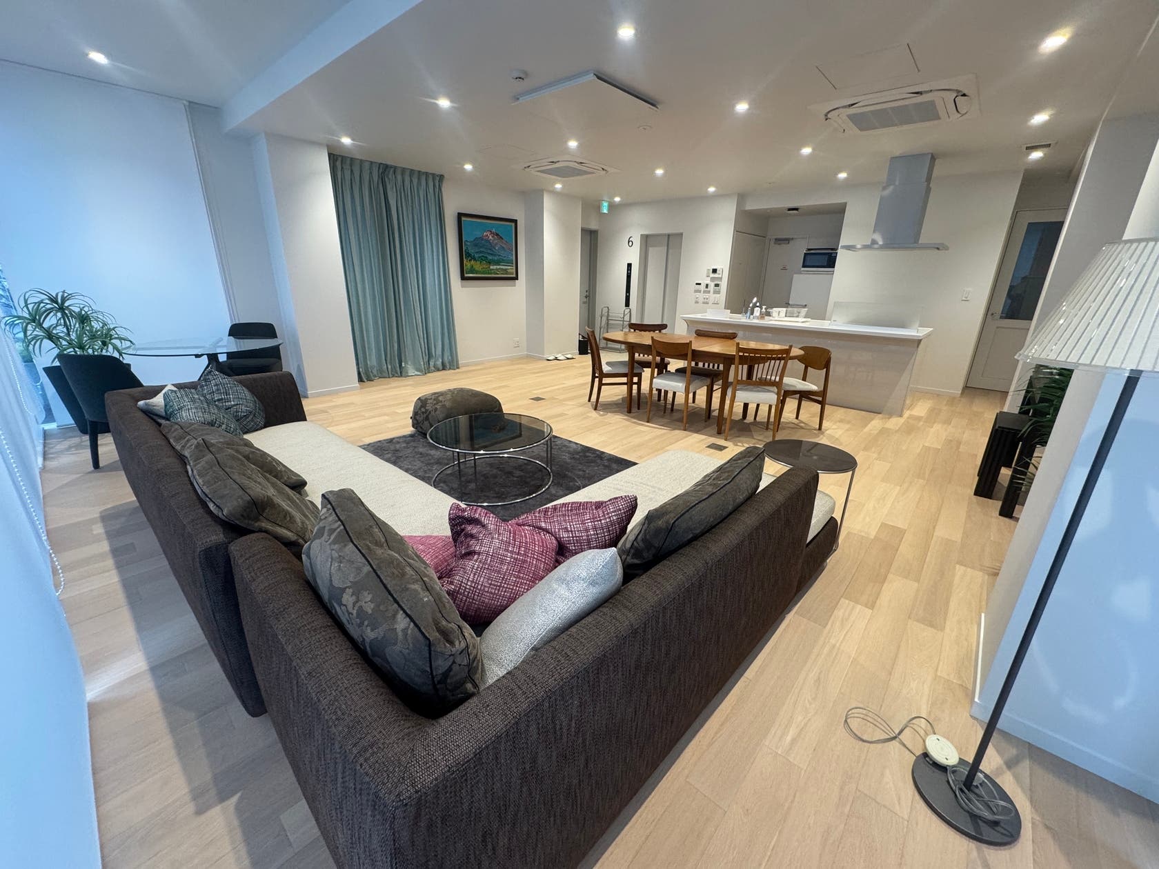 撮影からお子様連れのパーティーまで。本格キッチン完備のキッチンスタジオ！の写真2