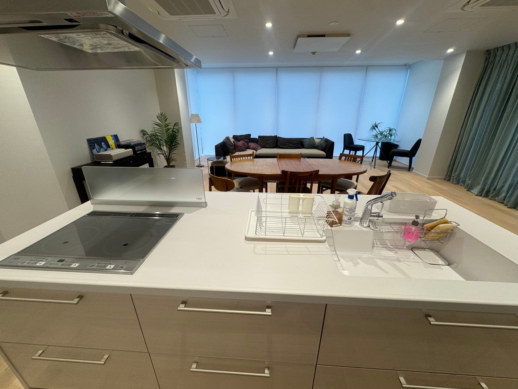 撮影からお子様連れのパーティーまで。本格キッチン完備のキッチンスタジオ！の写真4