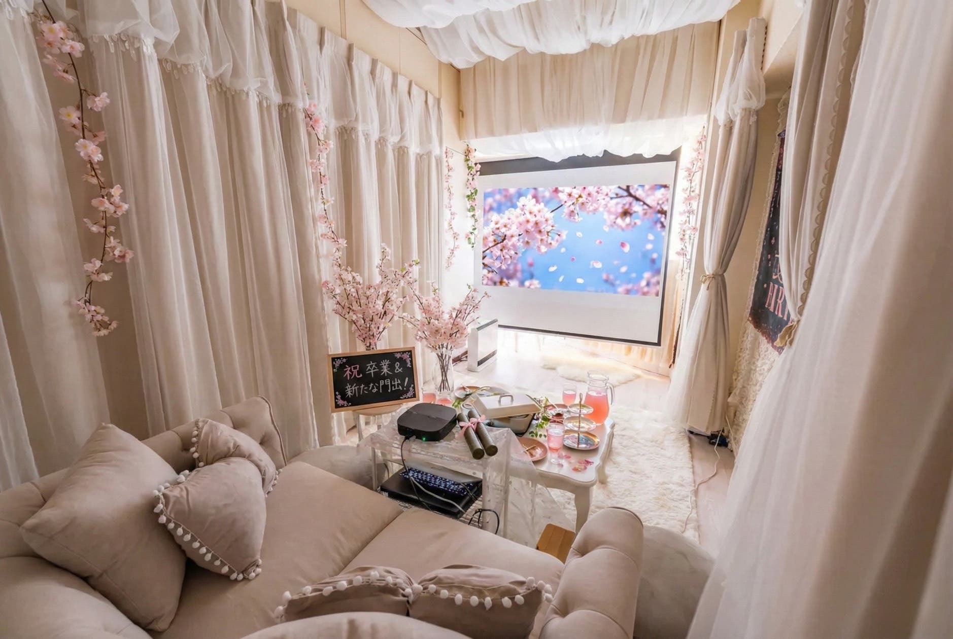 #ヨヨックGoburin【名古屋】最大15名🉐駅2分🥳新年会/歓送迎会/女子会/推し活/撮影/24H/飲み会/WBCの写真1