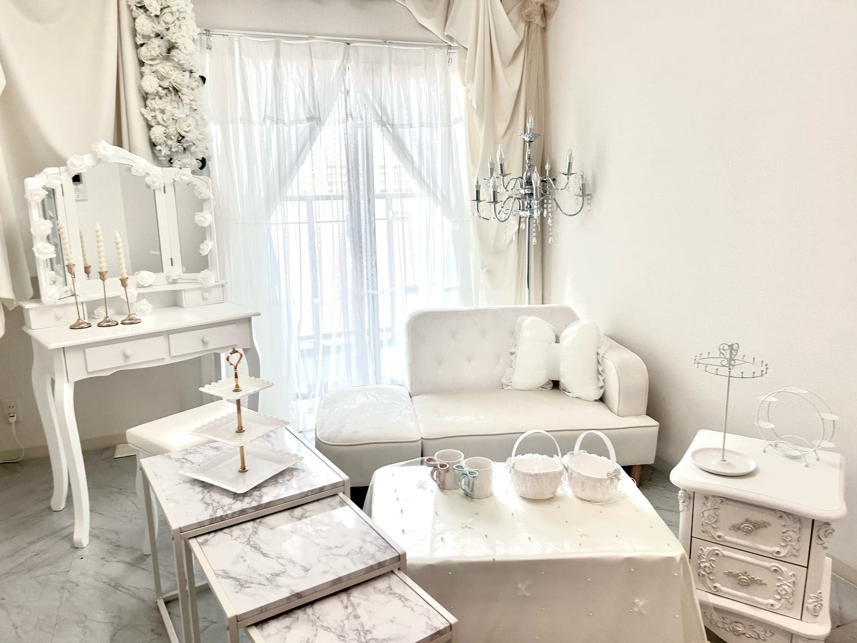 【丸の内駅徒歩5分】新規OPEN🎉姫系撮影スタジオ🌈✨️| 推し活 | 生誕祭 | ポトレの写真1