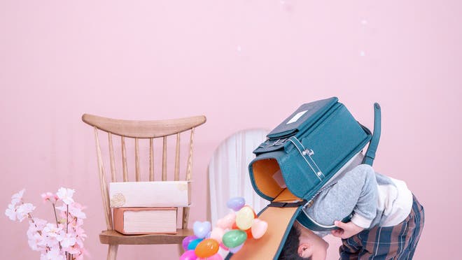 【大曽根駅徒歩2分】グレー塗り壁風+ピンクアーチ背景、白ホリ背景紙、クロマキー合成グリーンバック、子ども撮影に人気の写真26