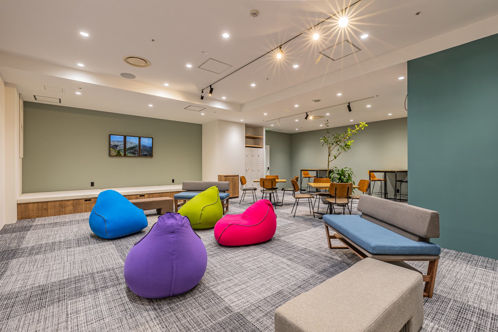 【新静岡駅徒歩1分】最大20名｜静かな地下空間｜講義・研修・会議向けの写真7