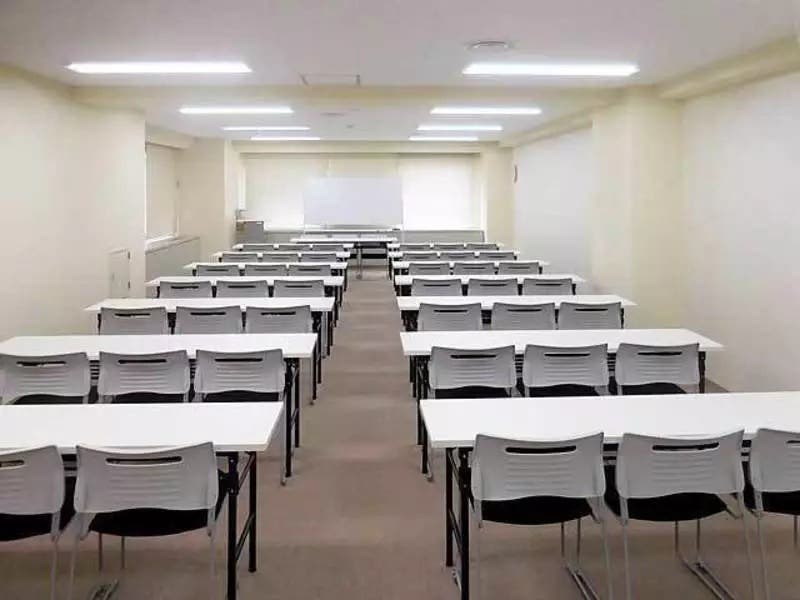 横浜スタジアム前ホール　第一会議室　45名様収容の写真2