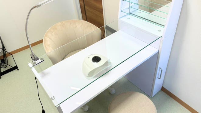 虎ノ門|美容施術・ケアに、ネイル設備付きシェアサロンスペースの写真1