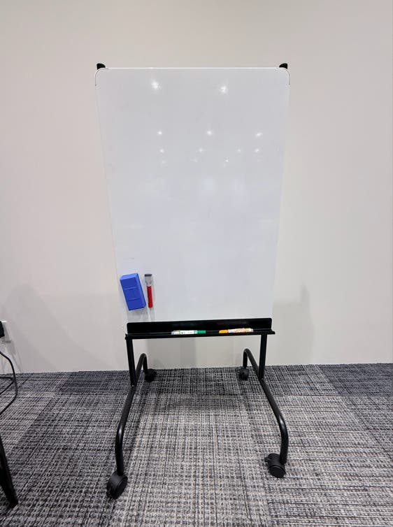 【新静岡駅徒歩1分】最大20名｜静かな地下空間｜講義・研修・会議向けの写真16