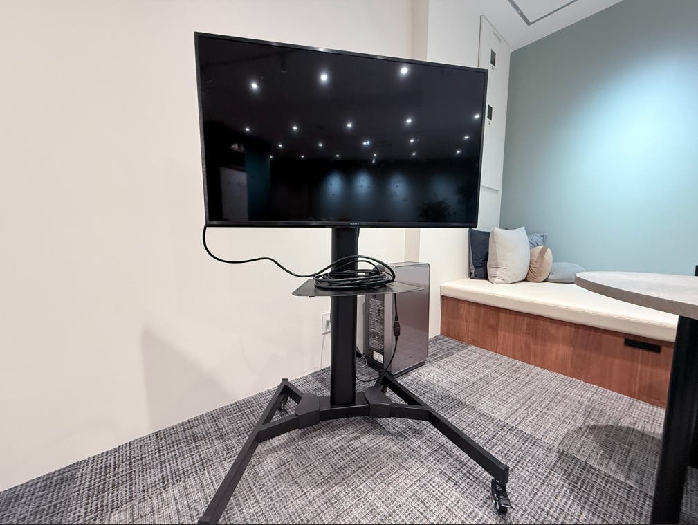 【新静岡駅徒歩1分】最大20名｜静かな地下空間｜講義・研修・会議向けの写真17