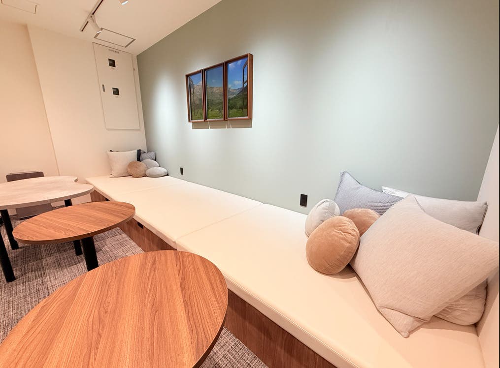 【新静岡駅徒歩1分】最大20名｜静かな地下空間｜講義・研修・会議向けの写真15