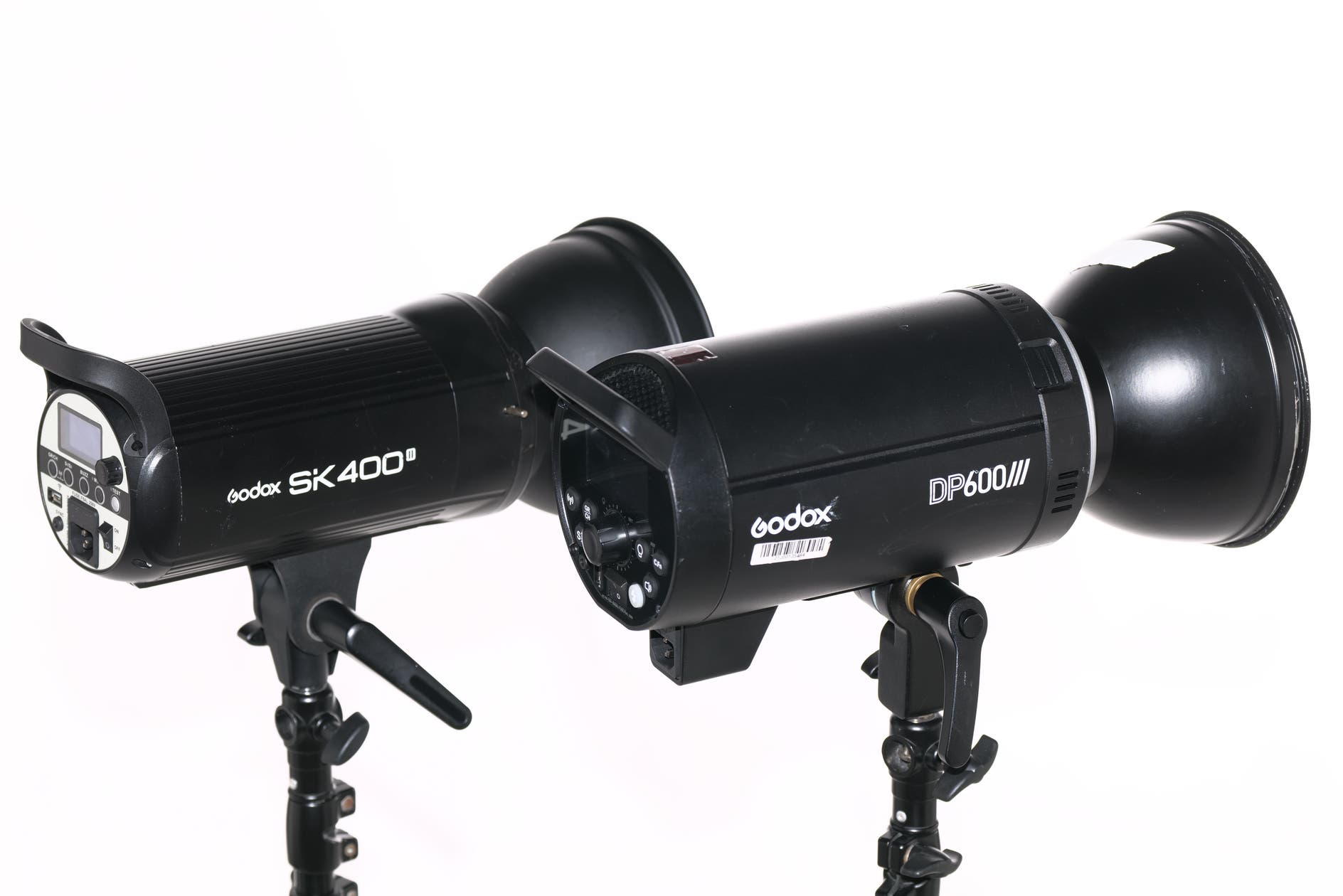 2026年3月新規オープン!! 心斎橋より20分で常備機材も豊富!! 昭和町駅最寄りの無地背景特化の写真スタジオの写真3