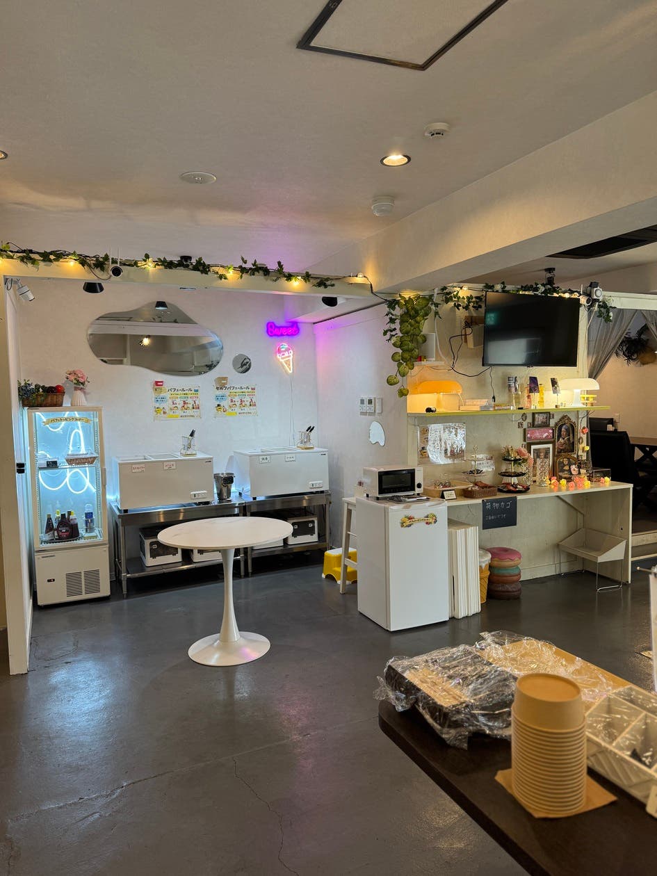 西大路三条駅徒歩3分｜駐車場18台｜最大64名｜貸切イベントスペースの写真3