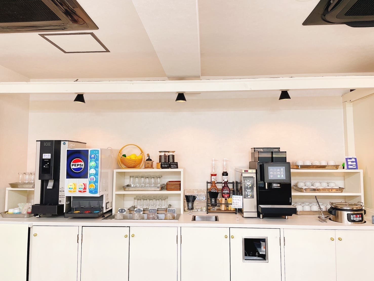 西大路三条駅徒歩3分｜駐車場18台｜最大64名｜貸切イベントスペースの写真4