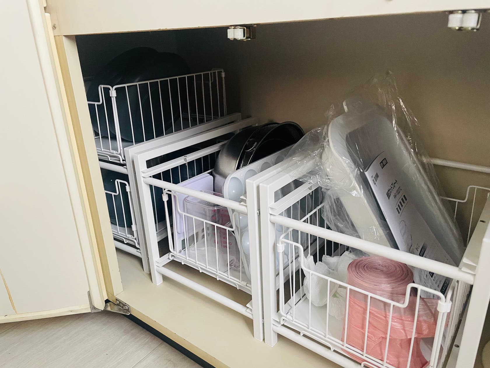 100インチスクリーン＋４Kプロジェクターで大迫力の映画🎞ゲーム🎮推し活🤍贅沢な遊び時間を、大人だけの隠れ家で🖤の写真19