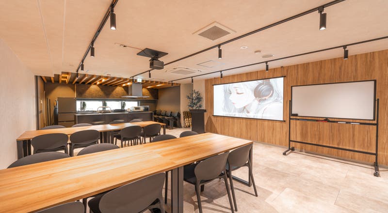 スペモ🏠立地最強⚡️京都駅2分🚶キッチン🍳会議📝イベント🤩パーティー🎉714_ASTIL LOUNGE 京都駅前