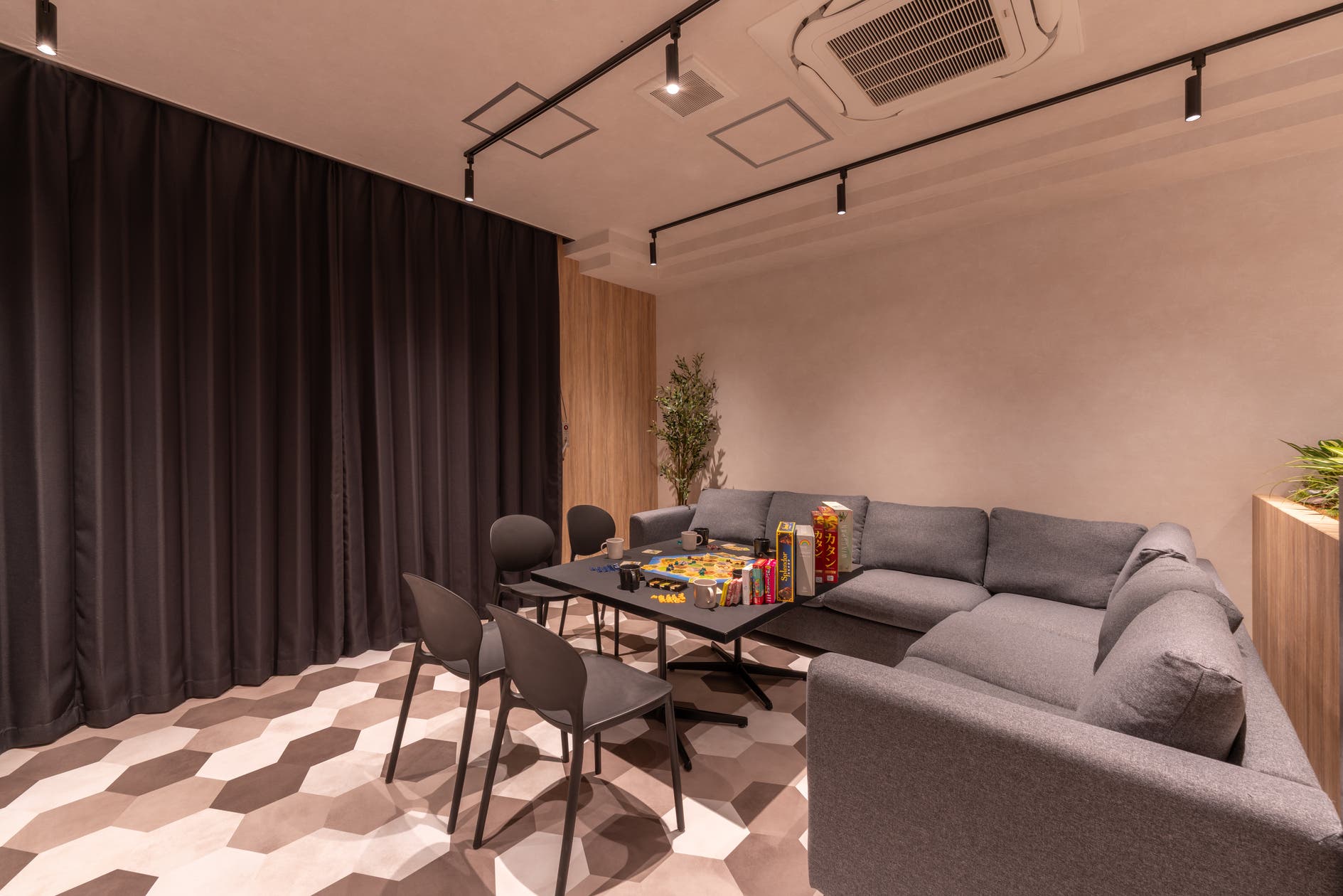 スペモ🏠キッチン🍳会議📝イベント🤩ボドゲ🎲パーティー🎉撮影🎥714_ASTIL LOUNGE 京都駅前の写真7