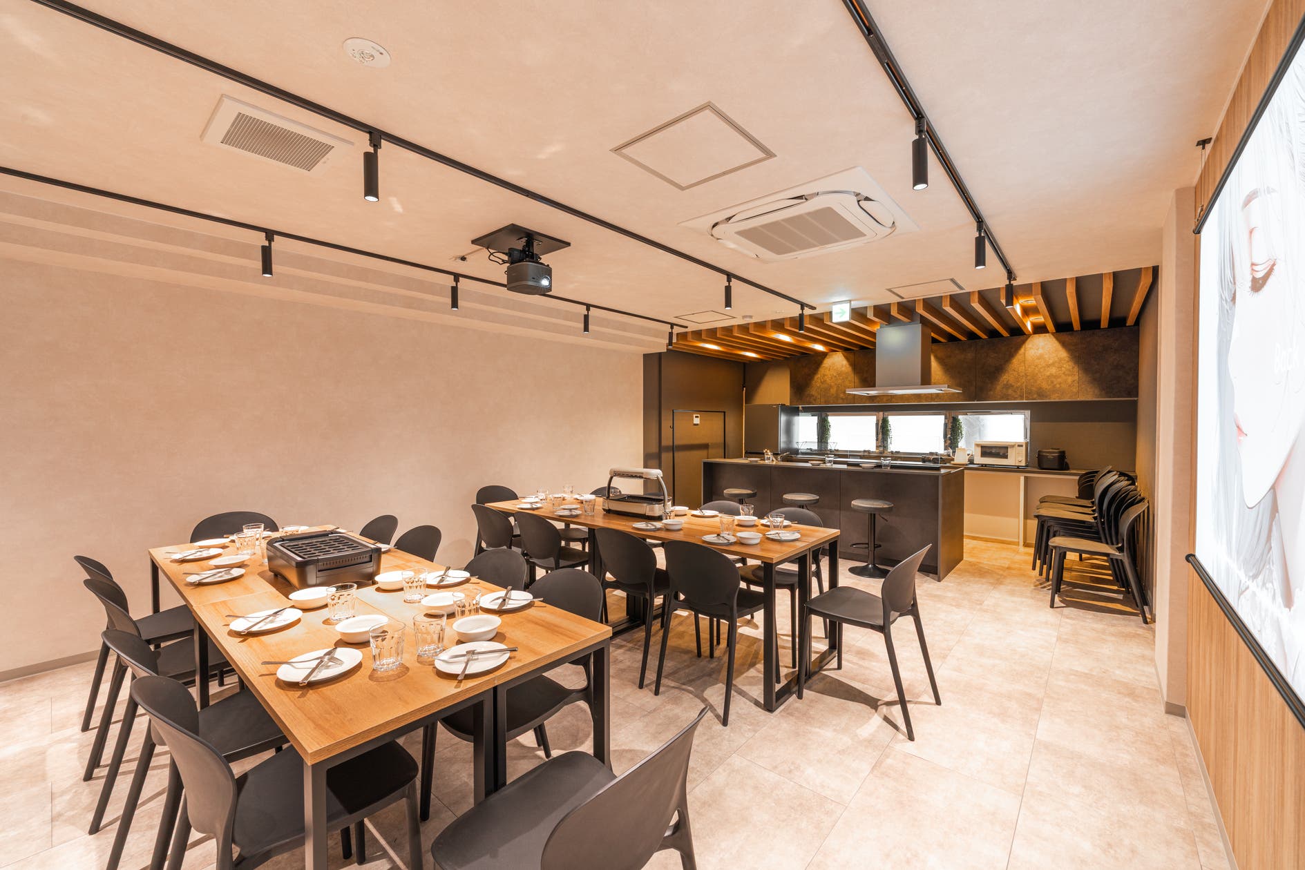 スペモ🏠キッチン🍳会議📝イベント🤩ボドゲ🎲パーティー🎉撮影🎥714_ASTIL LOUNGE 京都駅前の写真12