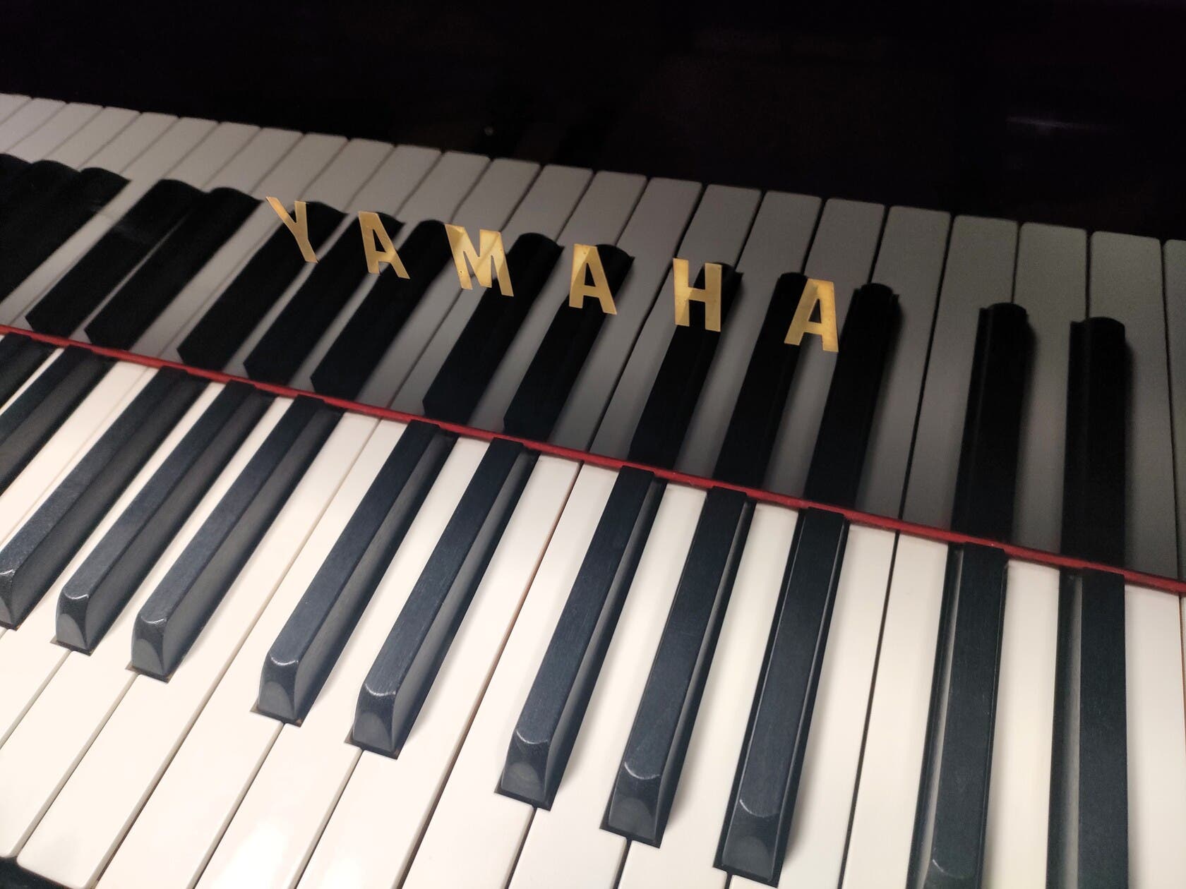 山形市｜グランドピアノ2台完備のレンタル練習室の写真9