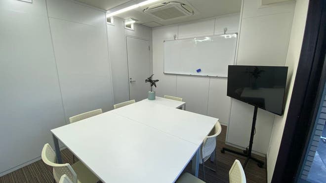 高田馬場駅「早稲田口」から徒歩1分の便利なレンタルスペースです。の写真2