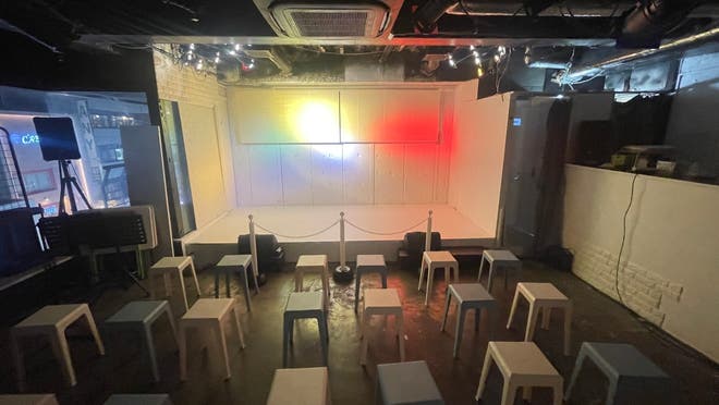 JR新大久保駅から徒歩2分のライブハウス/カフェイベントも可の写真2