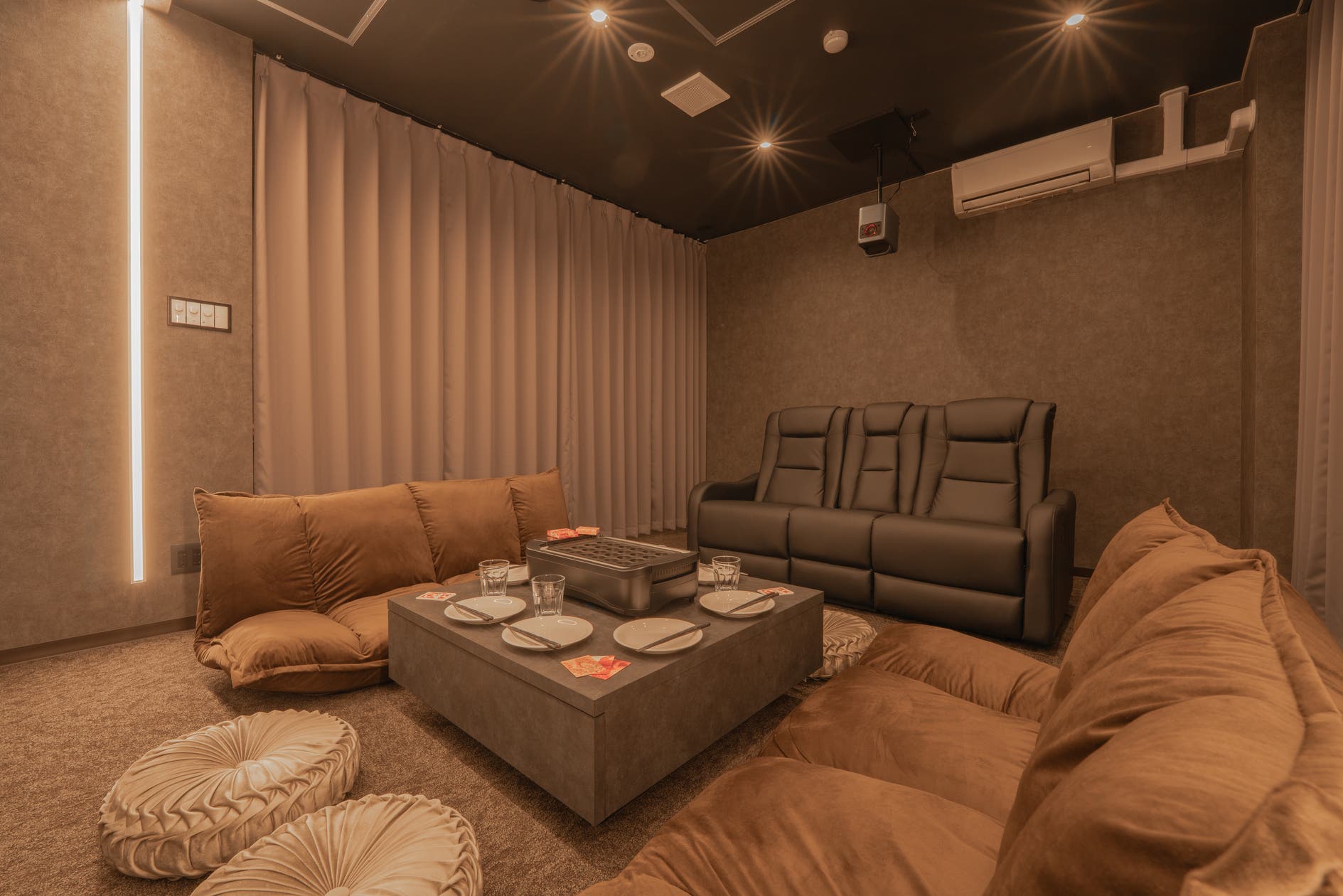 スペモ🎥京都駅徒歩2分🚶‍♀️プロジェクター🎞️デート💗映画鑑賞🍿ゲーム🎮715_ASTIL CINEMA 京都駅前の写真3