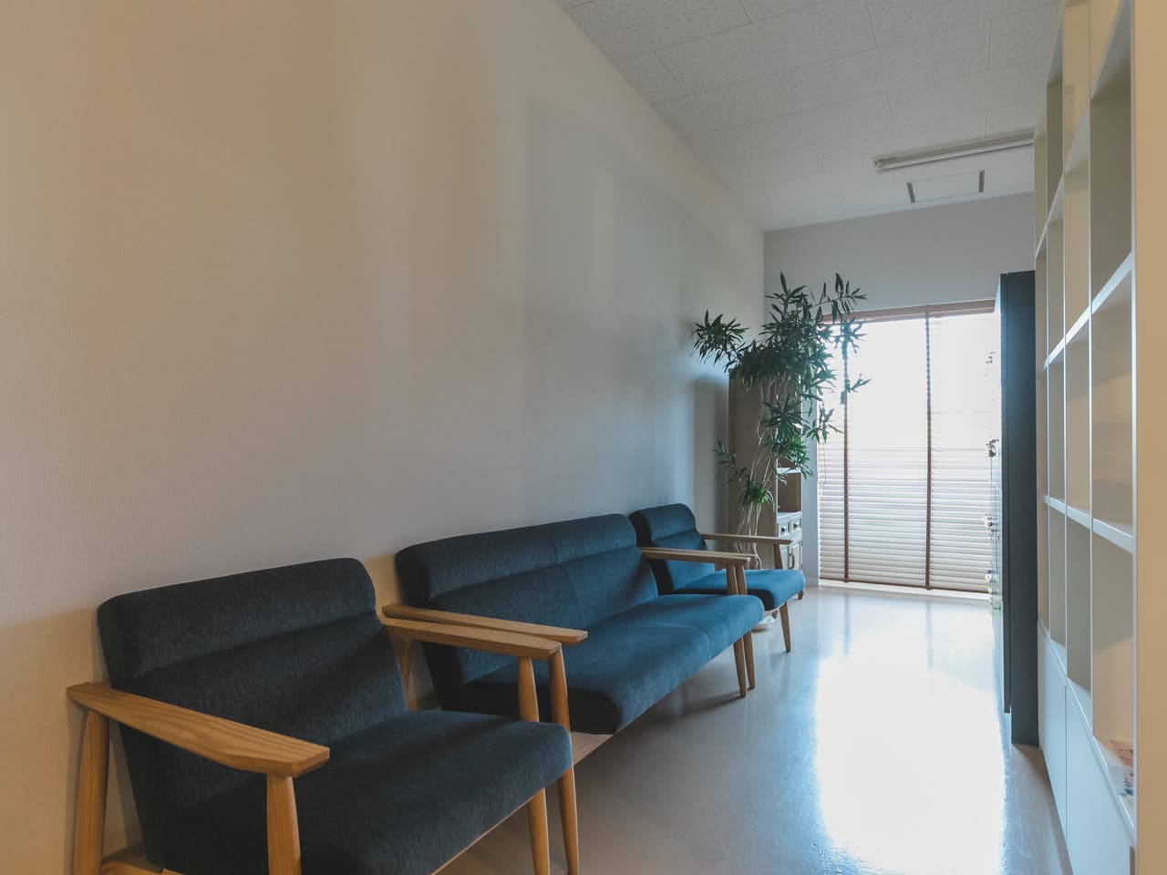 金山駅徒歩15分。イオンモール熱田の隣のビル2Fの写真5