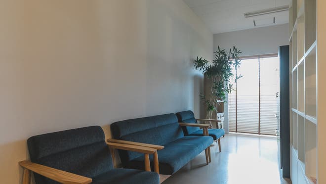 金山駅徒歩15分。イオンモール熱田の隣のビル2Fの写真5