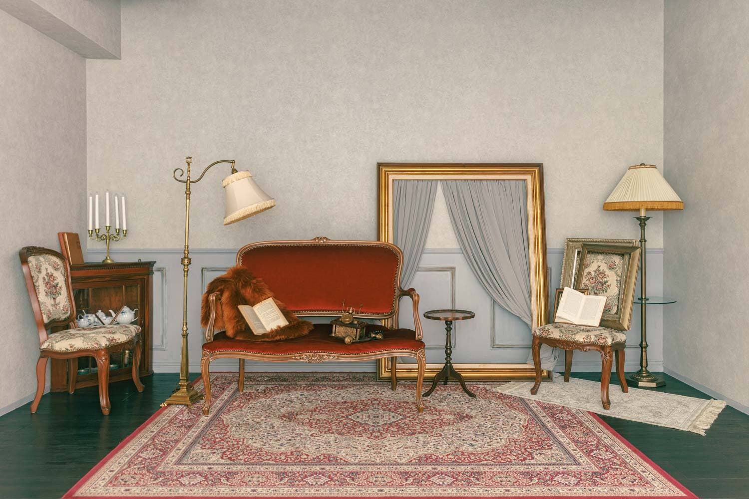 【新宿区】自然光差し込むアンティーク調スタジオ｜駅徒歩4分｜広告｜アパレル｜作品撮り｜コスプレ などの写真4