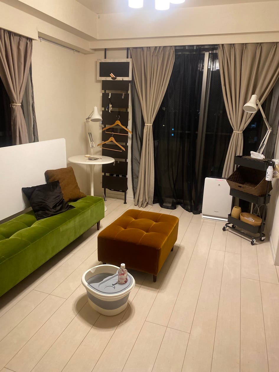 24h🈺 駅近❗広々使えるレンタルサロン🌈マッサージ、エステ、配信、他にも様々なご利用ができるシンプルデザイン🎶の写真2