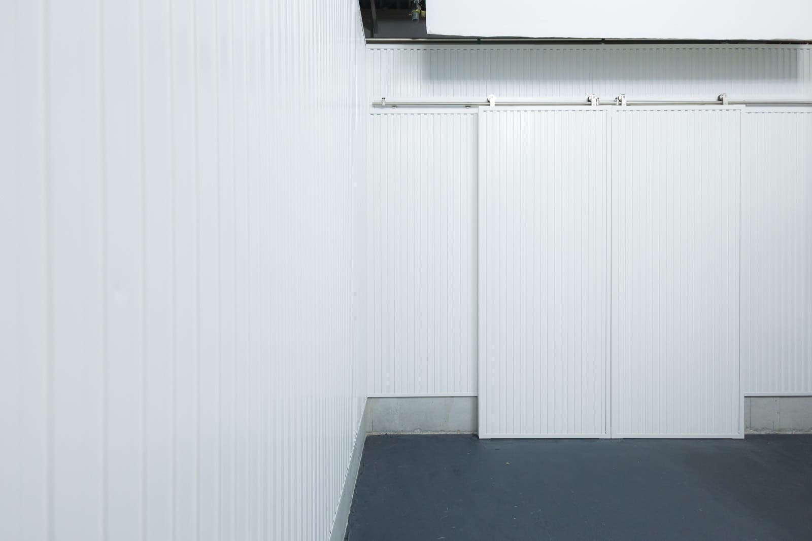 スタジオマド小岩　1Fシューティングスタジオ　バックペーパー大型照明常設　撮影しやすいシャワールーム完備　の写真16