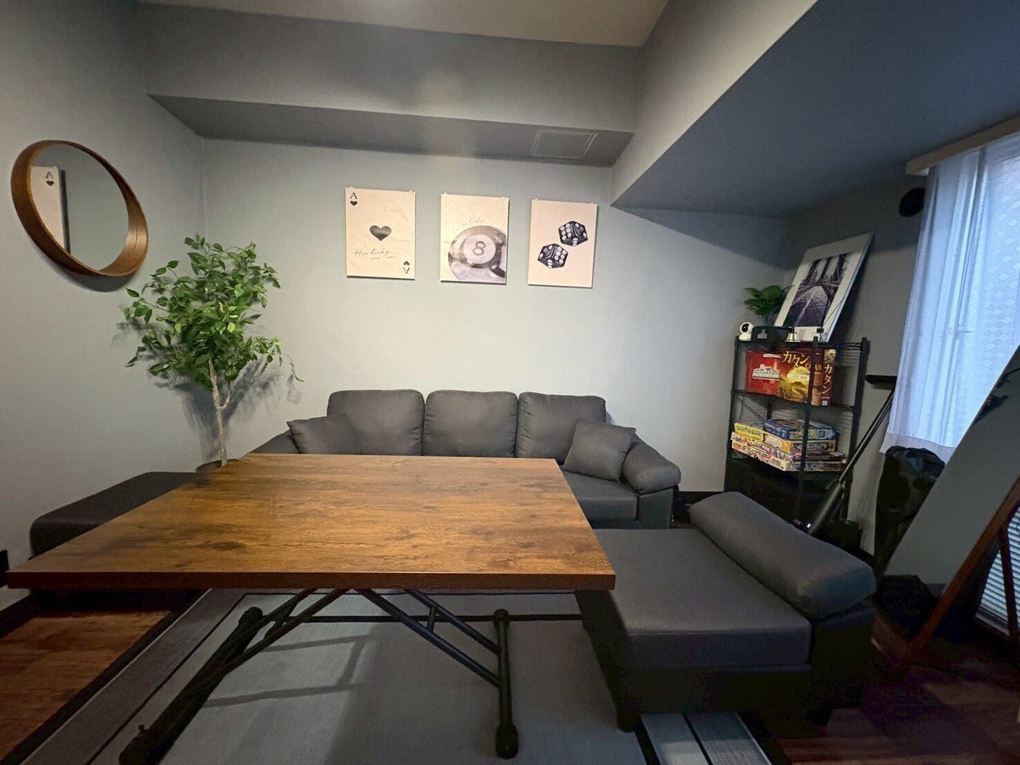 渋谷・道玄坂｜最大8名｜24h｜夜間〜早朝の利用可｜ホムパ/ボドゲ/映画・スポーツ鑑賞/会議・テレワーク｜近くにコンビニ&ドンキの写真2