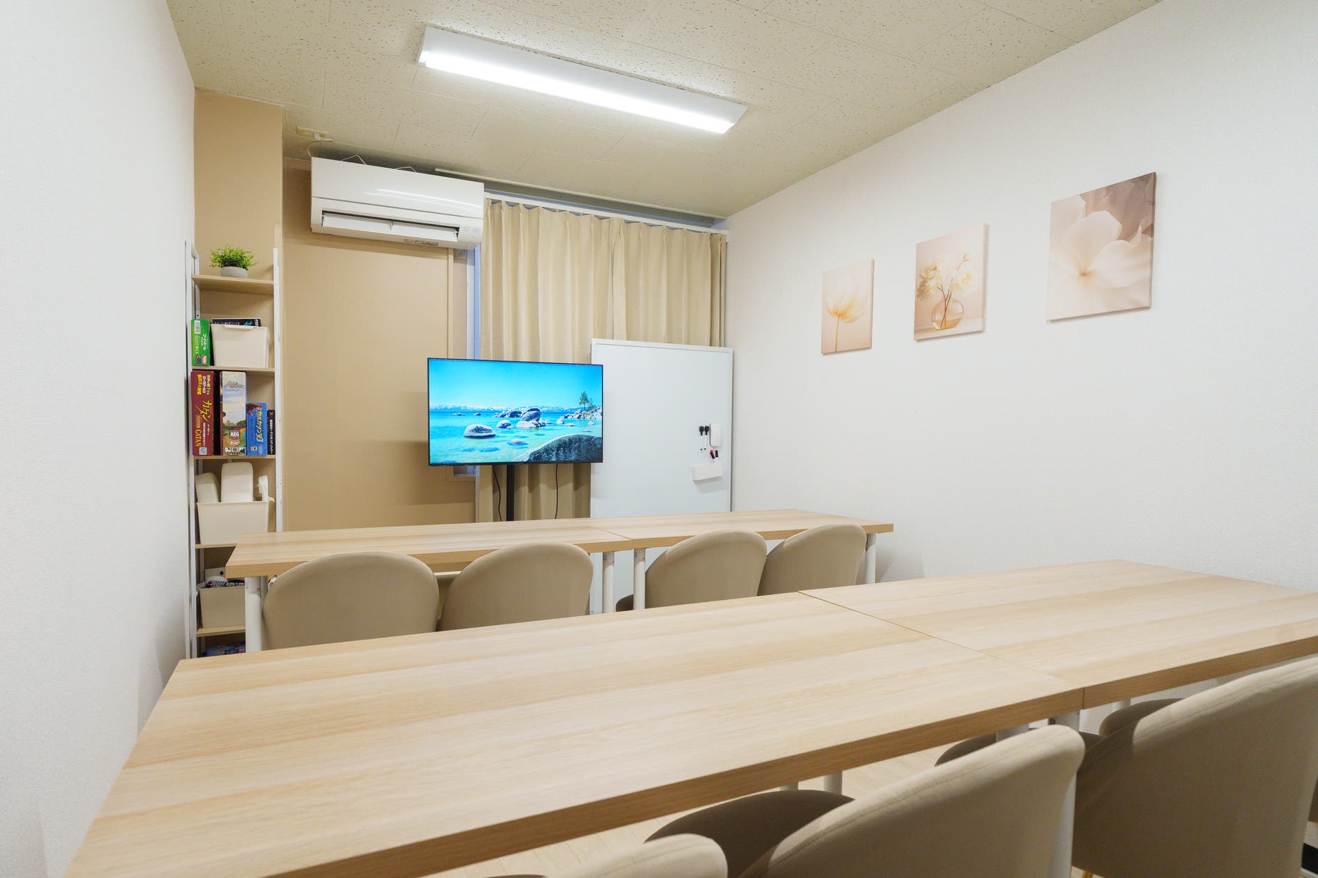 【関内駅徒歩1分】24時間利用可能！テレビ、高速WiFi、ホワイトボード完備☆会議/打合せ/オンライン/ボドゲに最適の写真5